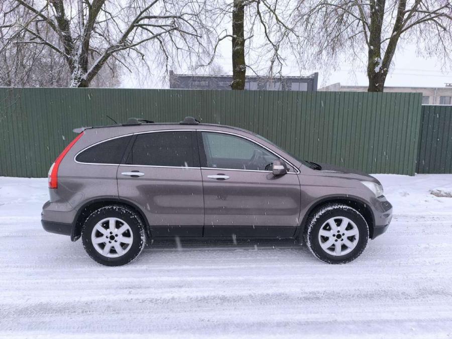 Brūns Honda CR-V 2011 Marijampole, ar dzinēja tilpumu 2.20 L un nobraukumu 304 tūkst. km par 5650 €, foto 6 vietnē AUTOMOTO.COM.LV