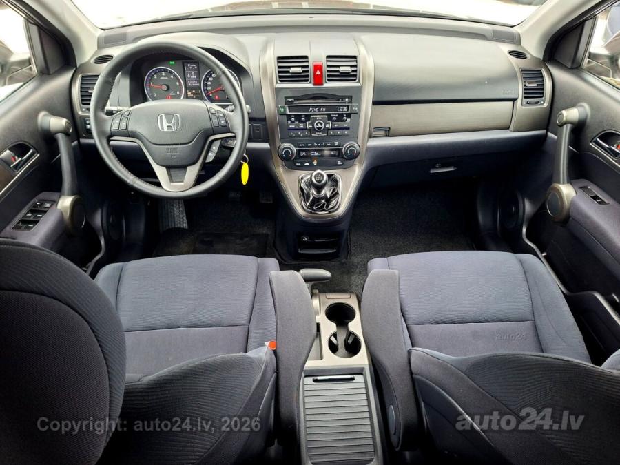 Brūns Honda CR-V 2011 Tartu, ar dzinēja tilpumu 2.20 L un nobraukumu 324 tūkst. km par 6990 €, foto 6 vietnē AUTOMOTO.COM.LV