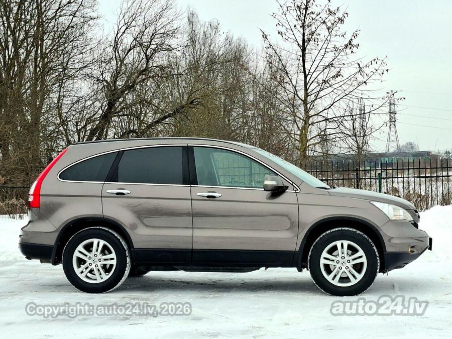 Brūns Honda CR-V 2011 Tartu, ar dzinēja tilpumu 2.20 L un nobraukumu 324 tūkst. km par 6990 €, foto 19 vietnē AUTOMOTO.COM.LV