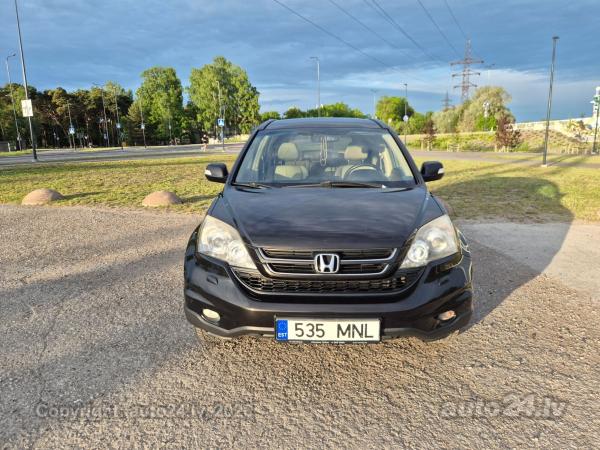 Brown Honda CR-V 2011 in Parnu, with an engine capacity of 2.00 L and mileage of 276 thousand km for 7000 €, photo 2 on AUTOMOTO.COM.LV