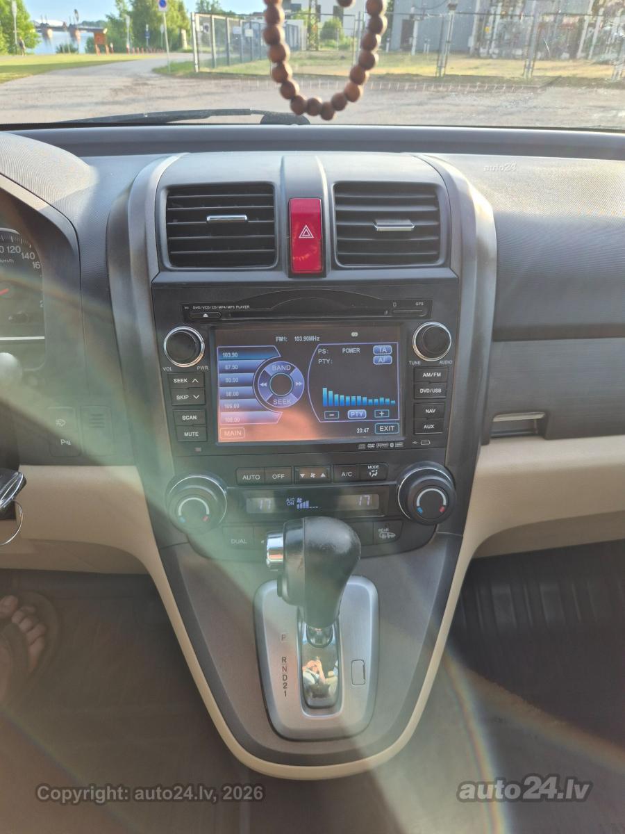 Brūns Honda CR-V 2011 Pērnava, ar dzinēja tilpumu 2.00 L un nobraukumu 276 tūkst. km par 7000 €, foto 9 vietnē AUTOMOTO.COM.LV