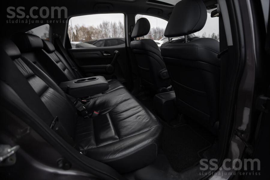 Brūns Honda CR-V 2011 Rīga, ar dzinēja tilpumu 2.20 L un nobraukumu 218 tūkst. km par 7300 €, foto 8 vietnē AUTOMOTO.COM.LV