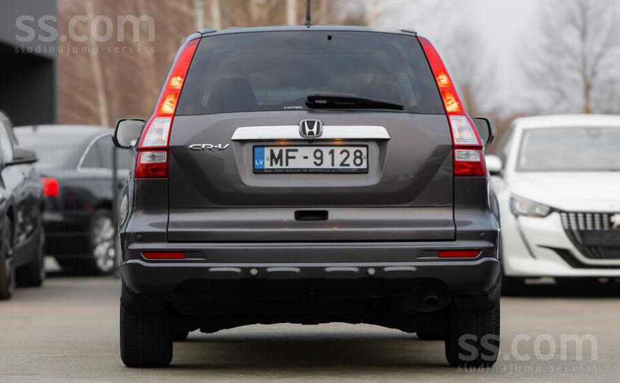 Brūns Honda CR-V 2011 Rīga, ar dzinēja tilpumu 2.20 L un nobraukumu 218 tūkst. km par 7300 €, foto 24 vietnē AUTOMOTO.COM.LV