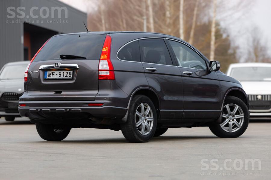 Brūns Honda CR-V 2011 Rīga, ar dzinēja tilpumu 2.20 L un nobraukumu 0 tūkst. km par 7250 €, foto 7 vietnē AUTOMOTO.COM.LV