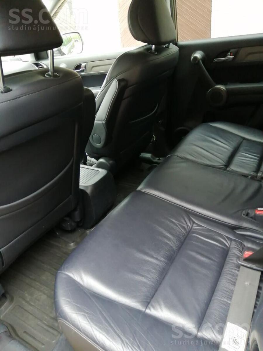 Brūns Honda CR-V 2011 Jelgava, ar dzinēja tilpumu 2.00 L un nobraukumu 245 tūkst. km par 7700 €, foto 8 vietnē AUTOMOTO.COM.LV