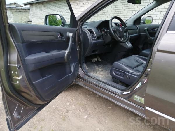 Brūns Honda CR-V 2011 Jelgava, ar dzinēja tilpumu 2.00 L un nobraukumu 245 tūkst. km par 7200 €, foto 1 vietnē AUTOMOTO.COM.LV
