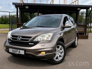 Brown Honda CR-V 2011 in Riga, with an engine capacity of 2.20 L and mileage of 218 thousand km for 7250 €, photo  on AUTOMOTO.COM.LV