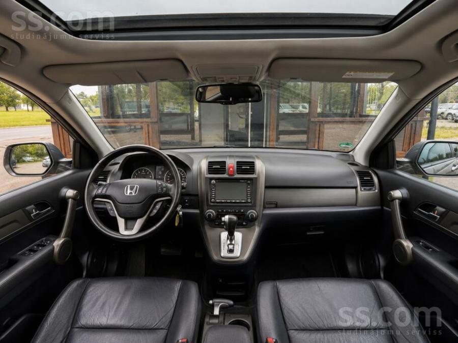 Brown Honda CR-V 2011 in Riga, with an engine capacity of 2.20 L and mileage of 218 thousand km for 7250 €, photo 12 on AUTOMOTO.COM.LV