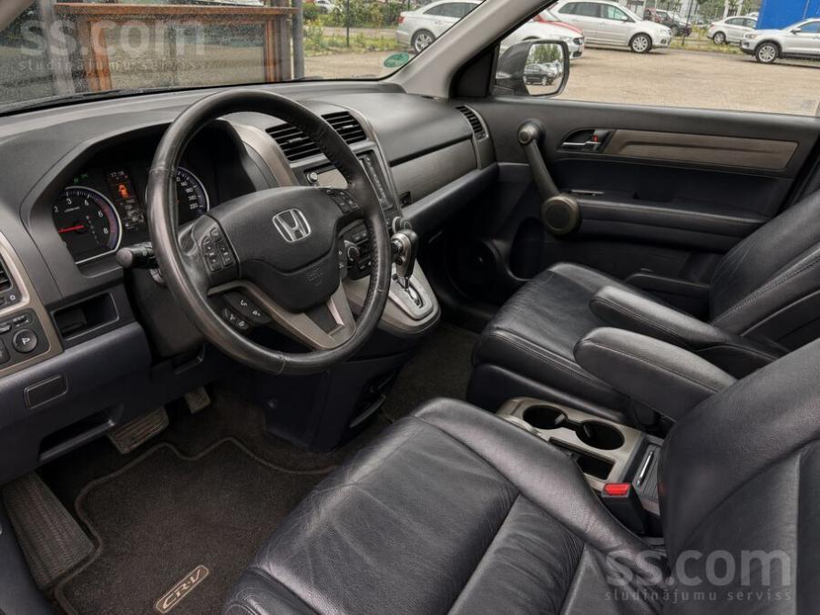 Brown Honda CR-V 2011 in Riga, with an engine capacity of 2.20 L and mileage of 218 thousand km for 7250 €, photo 17 on AUTOMOTO.COM.LV