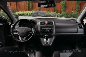 Brown Honda CR-V 2011 in Tallinn, with an engine capacity of 2.00 L and mileage of 182 thousand km for 8990 €, photo 8 on AUTOMOTO.COM.LV