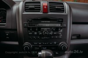 Brown Honda CR-V 2011 in Tallinn, with an engine capacity of 2.00 L and mileage of 182 thousand km for 8990 €, photo 14 on AUTOMOTO.COM.LV