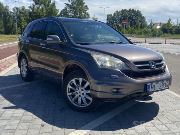 Brūns Honda CR-V 2011 Jelgava, ar dzinēja tilpumu 2.00 L un nobraukumu 0 tūkst. km par 6900 €, foto 1 vietnē AUTOMOTO.COM.LV