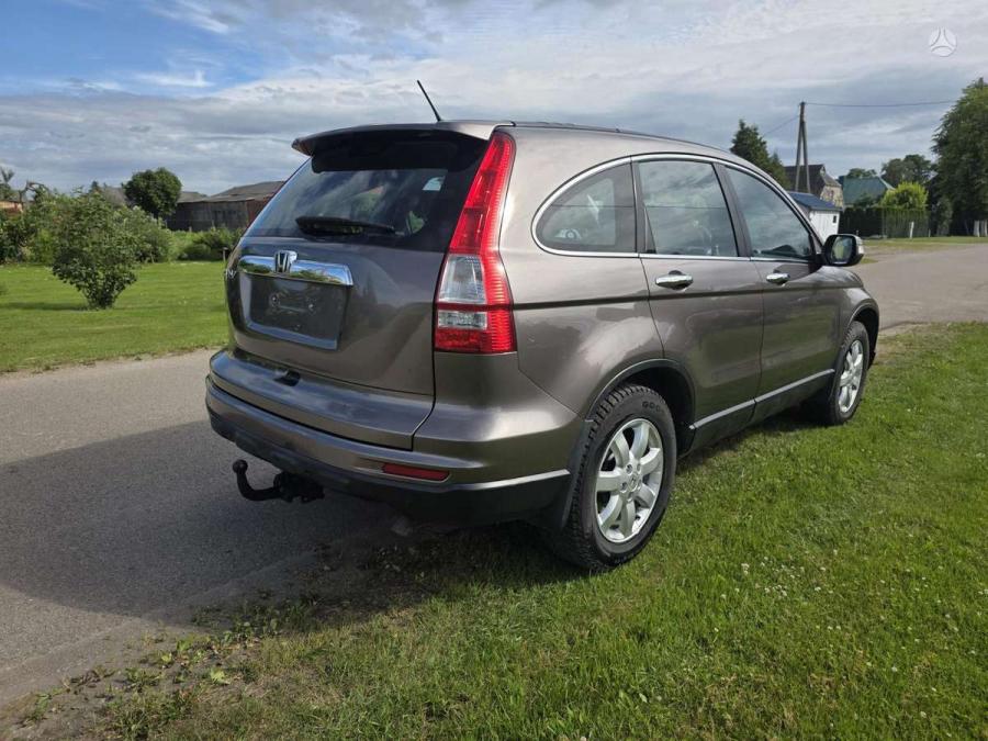 Brūns Honda CR-V 2011 Šauļi, ar dzinēja tilpumu 2.20 L un nobraukumu 0 tūkst. km par 5500 €, foto 7 vietnē AUTOMOTO.COM.LV
