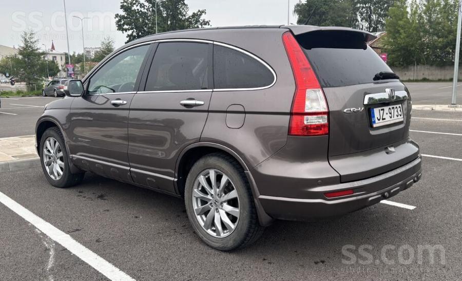 Brūns Honda CR-V 2011 Jelgava, ar dzinēja tilpumu 2.20 L un nobraukumu 340 tūkst. km par 6200 €, foto 5 vietnē AUTOMOTO.COM.LV