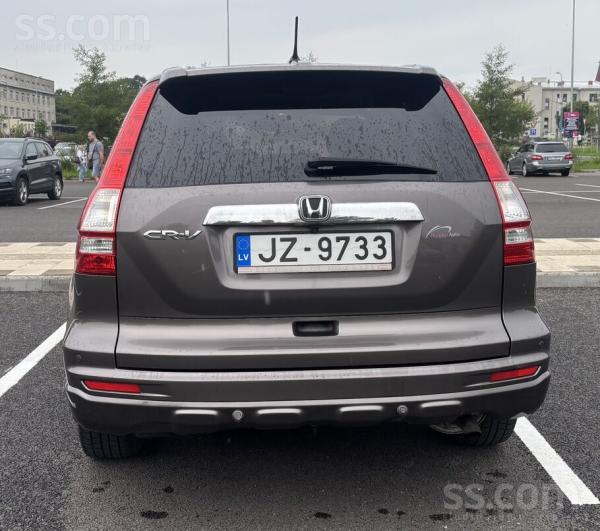Brown Honda CR-V 2011 in Jelgava, with an engine capacity of 2.20 L and mileage of 340 thousand km for 6200 €, photo 5 on AUTOMOTO.COM.LV