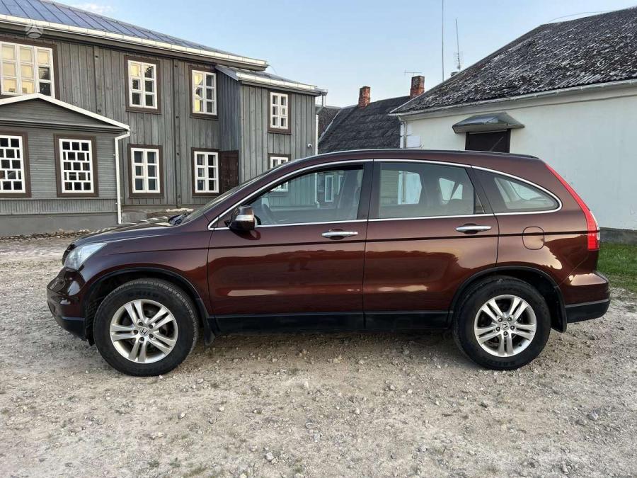 Brown Honda CR-V 2011 in Kaisiadorys, with an engine capacity of 2.20 L and mileage of 284 thousand km for 6450 €, photo 7 on AUTOMOTO.COM.LV