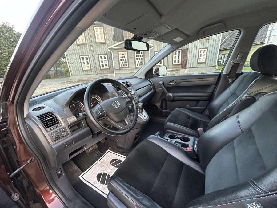 Brown Honda CR-V 2011 in Kaisiadorys, with an engine capacity of 2.20 L and mileage of 284 thousand km for 6450 €, photo 14 on AUTOMOTO.COM.LV