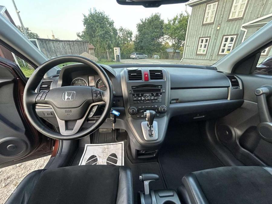 Brown Honda CR-V 2011 in Kaisiadorys, with an engine capacity of 2.20 L and mileage of 284 thousand km for 6450 €, photo 18 on AUTOMOTO.COM.LV