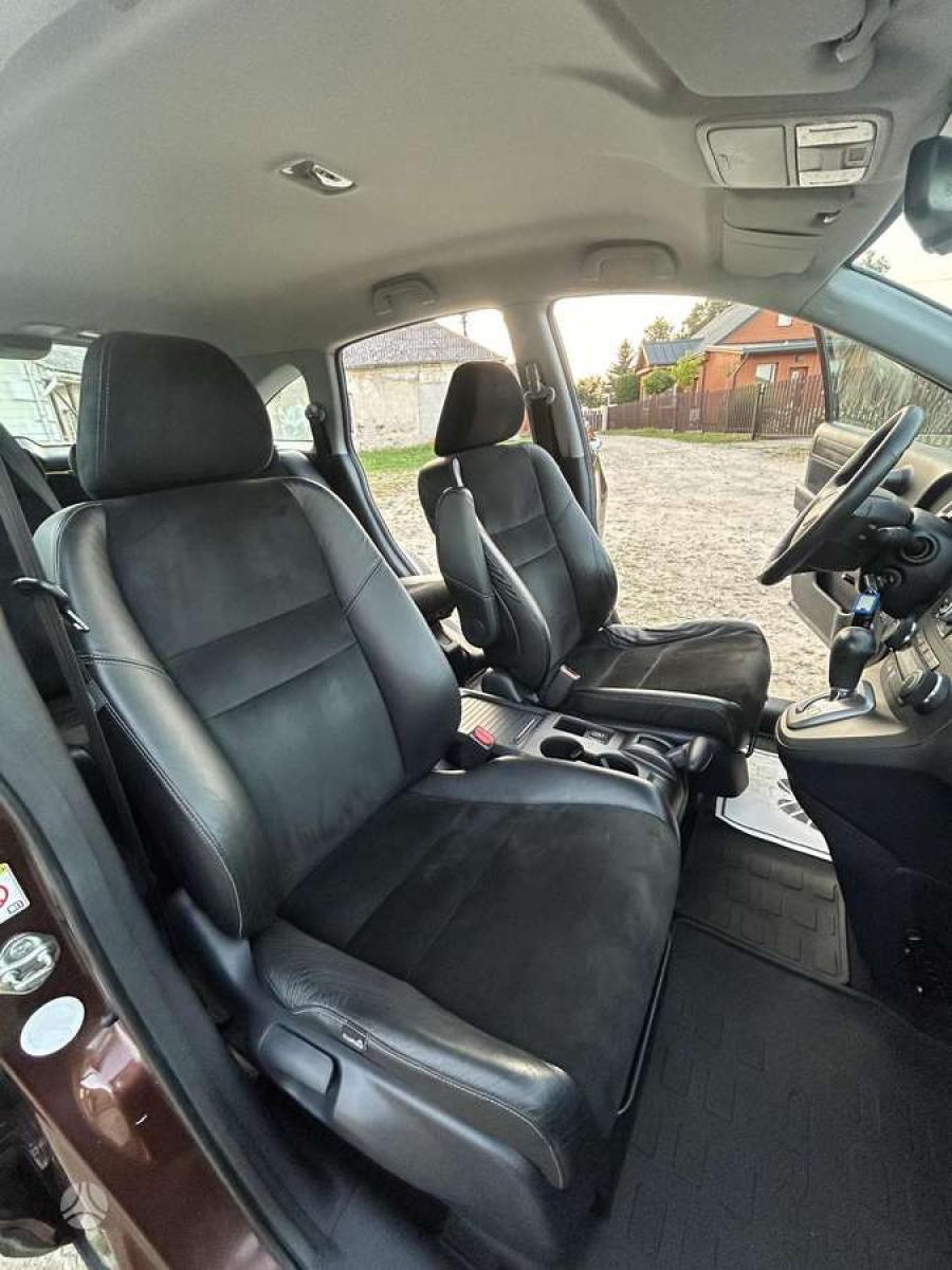 Brown Honda CR-V 2011 in Kaisiadorys, with an engine capacity of 2.20 L and mileage of 284 thousand km for 6450 €, photo 21 on AUTOMOTO.COM.LV