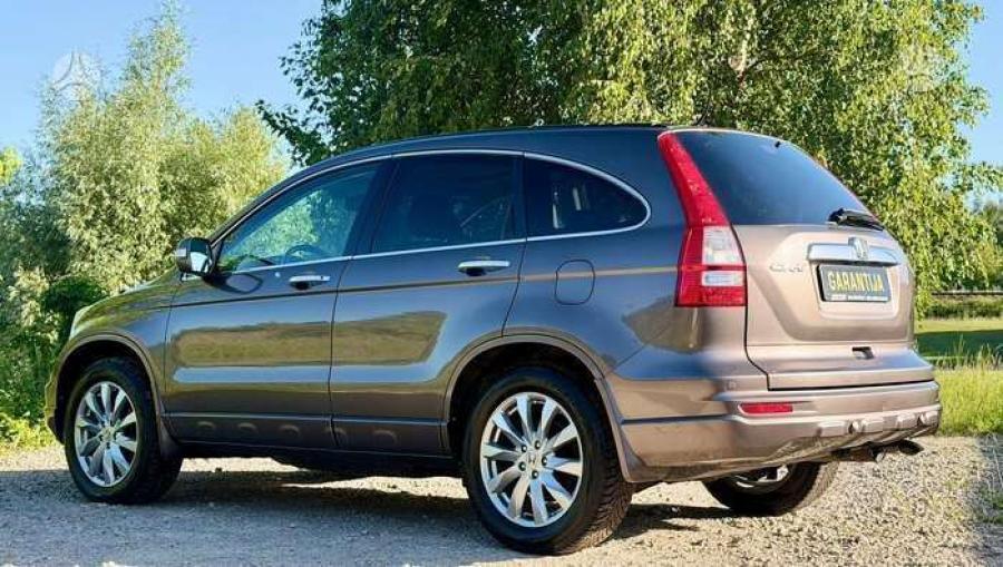 Brūns Honda CR-V 2011 Šauļi, ar dzinēja tilpumu 2.20 L un nobraukumu 245 tūkst. km par 8999 €, foto 1 vietnē AUTOMOTO.COM.LV