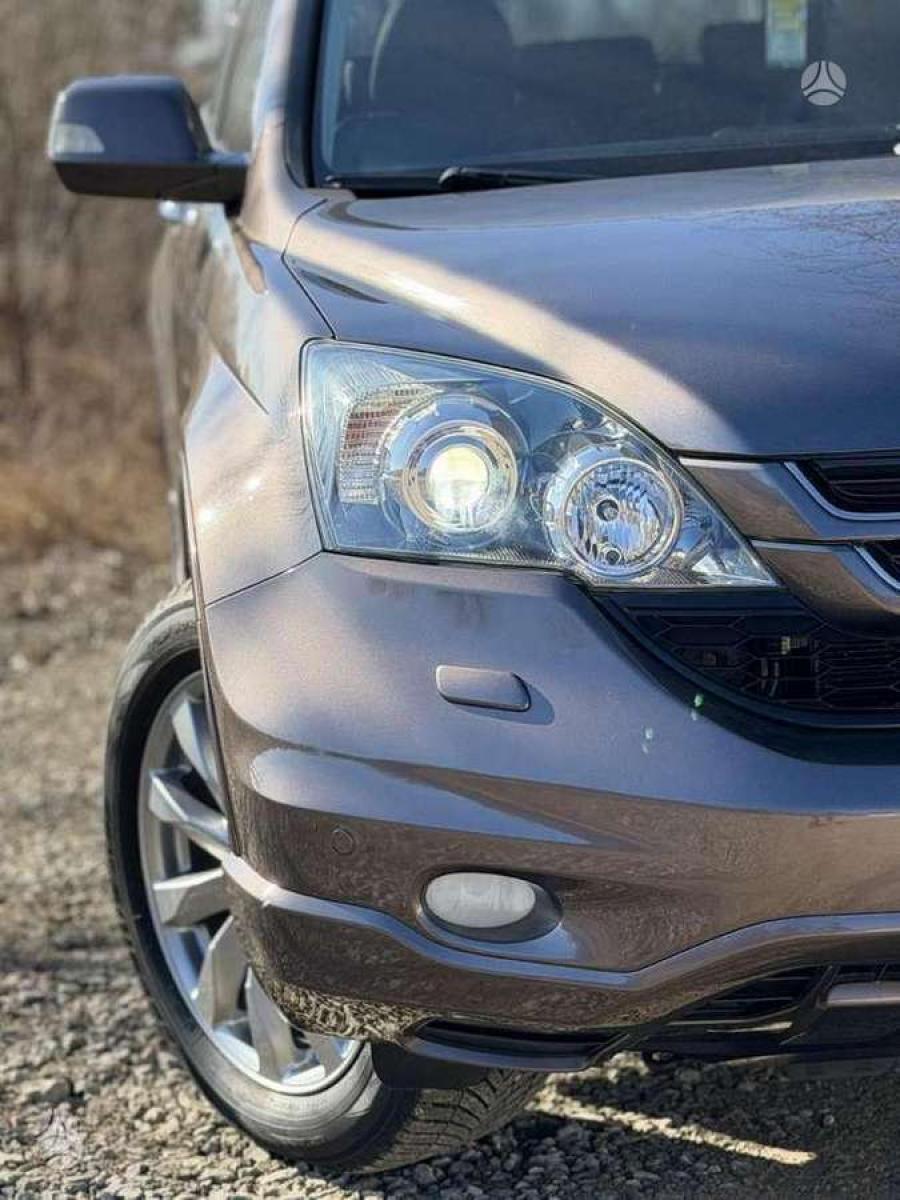 Brūns Honda CR-V 2011 Šauļi, ar dzinēja tilpumu 2.20 L un nobraukumu 245 tūkst. km par 8999 €, foto 18 vietnē AUTOMOTO.COM.LV