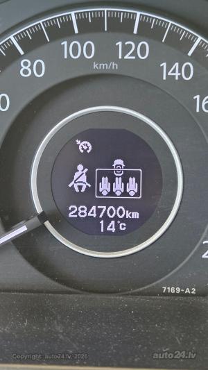 Brūns Honda CR-V 2012 Tallina, ar dzinēja tilpumu 2.00 L un nobraukumu 0 tūkst. km par 14000 €, foto 3 vietnē AUTOMOTO.COM.LV