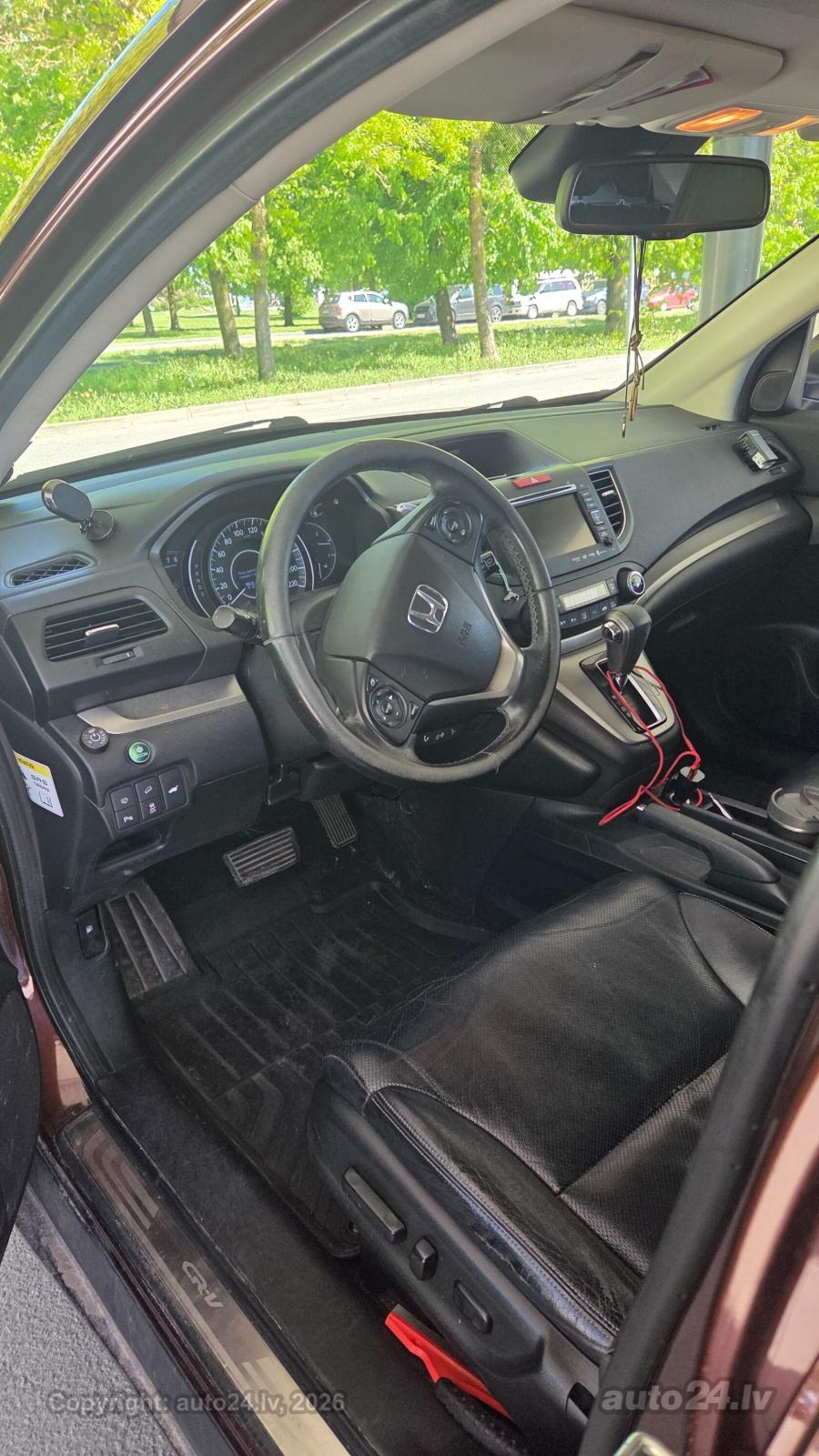 Brūns Honda CR-V 2012 Tallina, ar dzinēja tilpumu 2.00 L un nobraukumu 0 tūkst. km par 14000 €, foto 4 vietnē AUTOMOTO.COM.LV