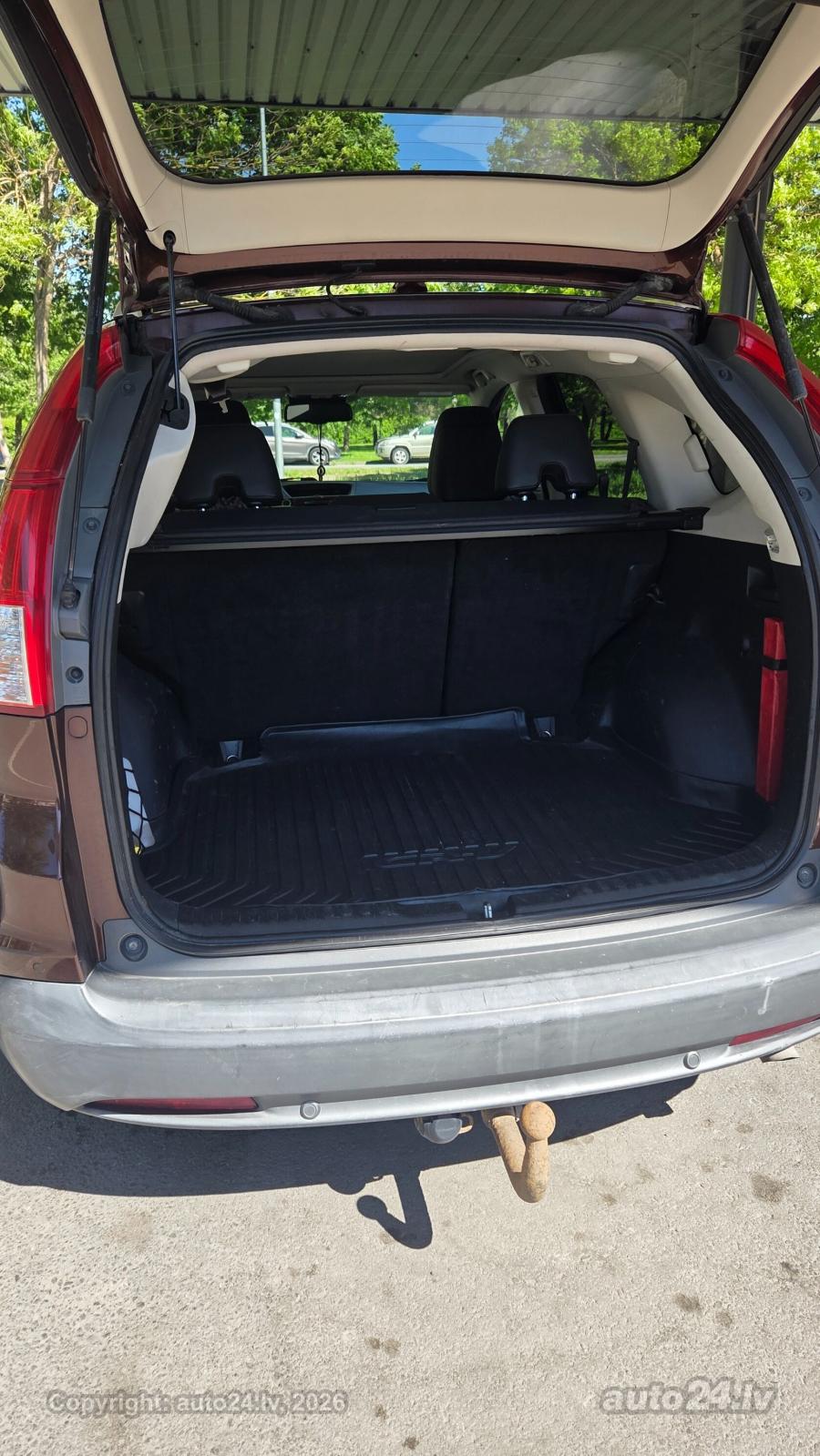 Brūns Honda CR-V 2012 Tallina, ar dzinēja tilpumu 2.00 L un nobraukumu 0 tūkst. km par 14000 €, foto 8 vietnē AUTOMOTO.COM.LV