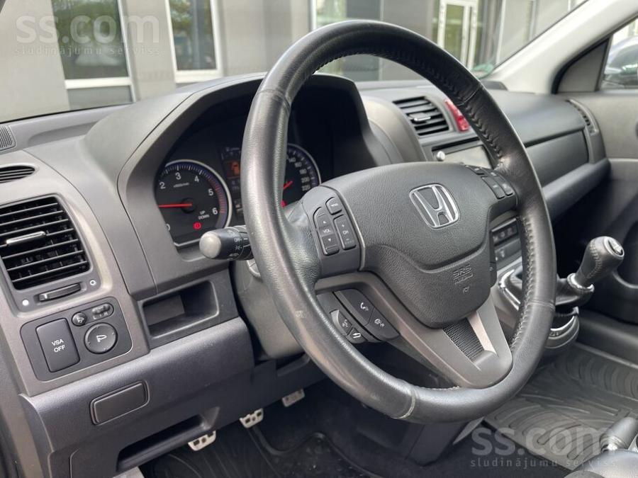 Brown Honda CR-V 2012 in Jurmala, with an engine capacity of 2.20 L and mileage of 0 thousand km for 7250 €, photo 21 on AUTOMOTO.COM.LV
