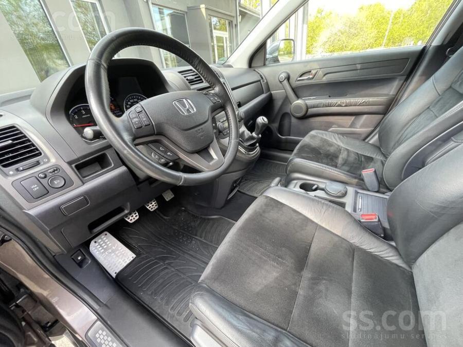 Brown Honda CR-V 2012 in Jurmala, with an engine capacity of 2.20 L and mileage of 0 thousand km for 7250 €, photo 22 on AUTOMOTO.COM.LV
