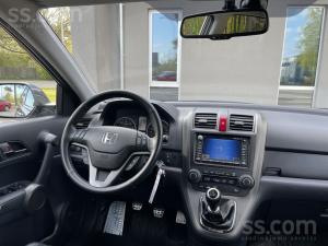 Brown Honda CR-V 2012 in Jurmala, with an engine capacity of 2.20 L and mileage of 0 thousand km for 7250 €, photo 27 on AUTOMOTO.COM.LV