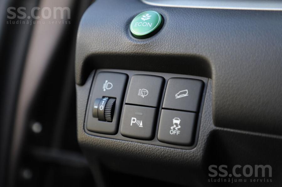 Brūns Honda CR-V 2013 Tukums, ar dzinēja tilpumu 2.20 L un nobraukumu 309 tūkst. km par 7500 €, foto 13 vietnē AUTOMOTO.COM.LV