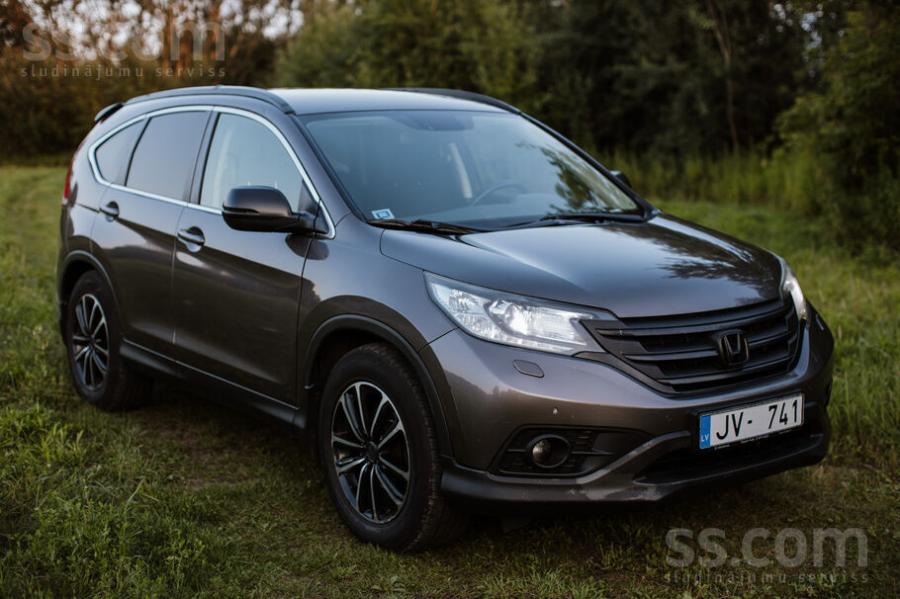 Brown Honda CR-V 2013 in Riga, with an engine capacity of 2.20 L and mileage of 507 thousand km for 7500 €, photo 3 on AUTOMOTO.COM.LV