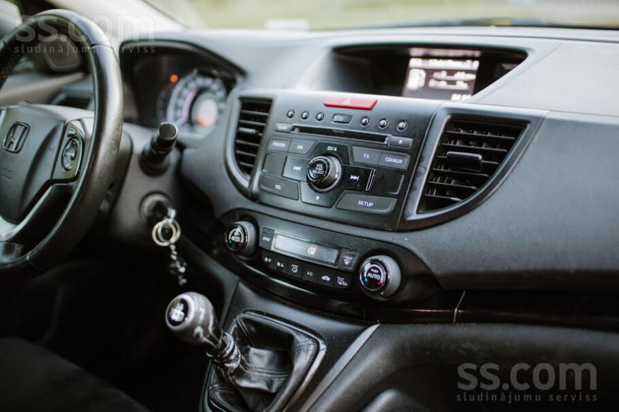 Brown Honda CR-V 2013 in Riga, with an engine capacity of 2.20 L and mileage of 507 thousand km for 7500 €, photo 13 on AUTOMOTO.COM.LV