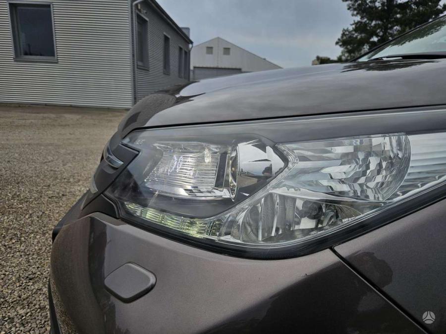 Brown Honda CR-V 2013 in Radviliskis, with an engine capacity of 2.20 L and mileage of 221 thousand km for 9900 €, photo 12 on AUTOMOTO.COM.LV