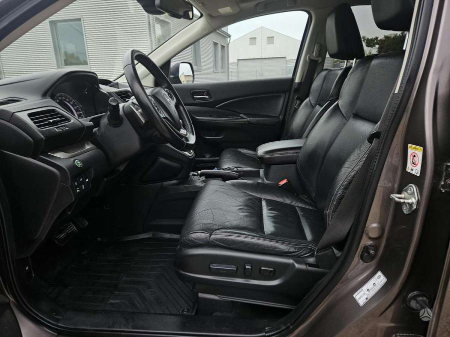 Brown Honda CR-V 2013 in Radviliskis, with an engine capacity of 2.20 L and mileage of 221 thousand km for 9900 €, photo 25 on AUTOMOTO.COM.LV