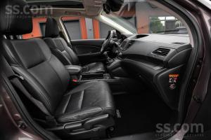 Brown Honda CR-V 2013 in Jelgava, with an engine capacity of 2.20 L and mileage of 0 thousand km for 11700 €, photo 26 on AUTOMOTO.COM.LV