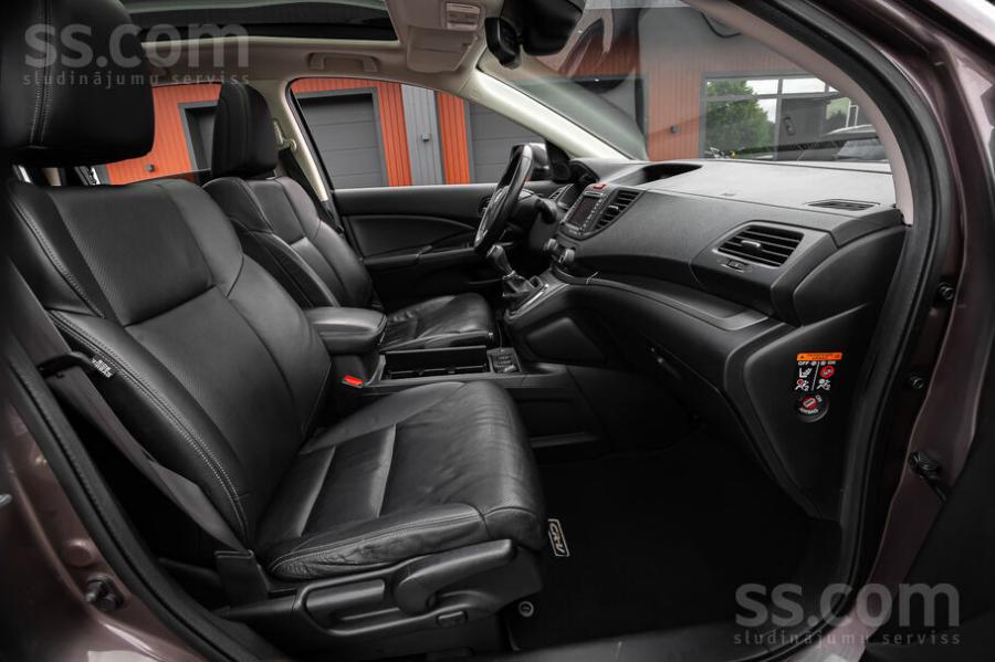 Brown Honda CR-V 2013 in Jelgava, with an engine capacity of 2.20 L and mileage of 0 thousand km for 11700 €, photo 26 on AUTOMOTO.COM.LV