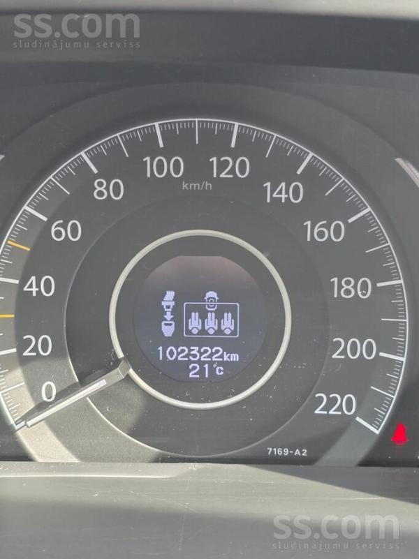 Brūns Honda CR-V 2013 Saldus, ar dzinēja tilpumu 1.60 L un nobraukumu 102 tūkst. km par 9495 €, foto 10 vietnē AUTOMOTO.COM.LV