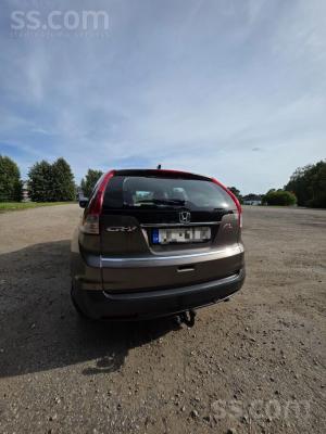 Brūns Honda CR-V 2013 Saldus, ar dzinēja tilpumu 1.60 L un nobraukumu 102 tūkst. km par 9495 €, foto 7 vietnē AUTOMOTO.COM.LV
