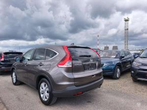 Brown Honda CR-V 2013 in Vilnius, with an engine capacity of 2.20 L and mileage of 221 thousand km for 9950 €, photo 7 on AUTOMOTO.COM.LV