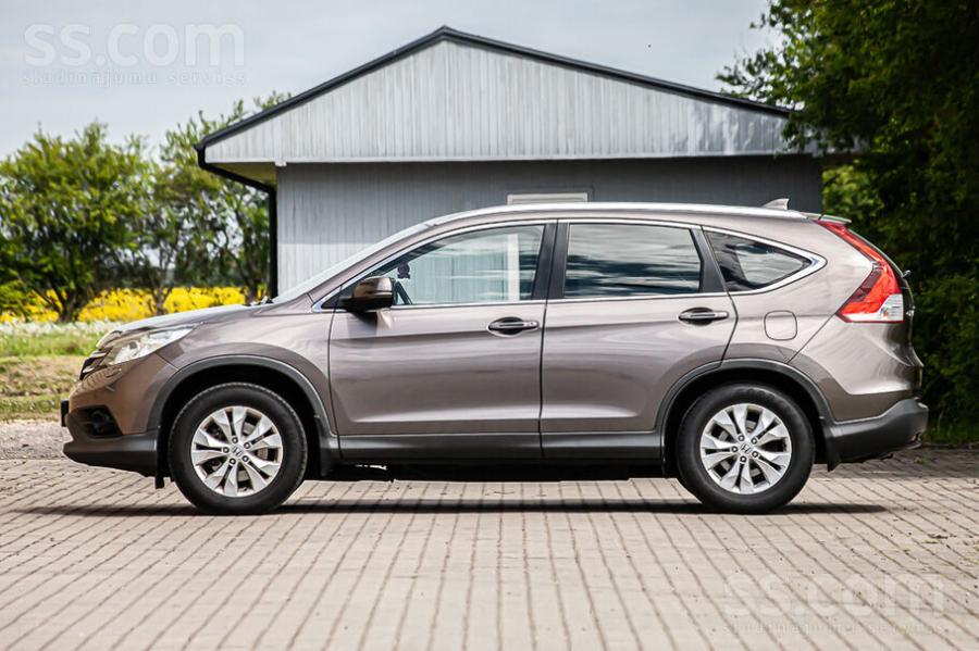 Brown Honda CR-V 2014 in Tukums, with an engine capacity of 2.20 L and mileage of 0 thousand km for 7390 €, photo 7 on AUTOMOTO.COM.LV