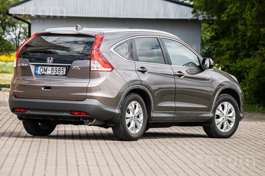 Brown Honda CR-V 2014 in Tukums, with an engine capacity of 2.20 L and mileage of 0 thousand km for 7390 €, photo 8 on AUTOMOTO.COM.LV