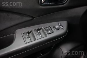 Brown Honda CR-V 2014 in Tukums, with an engine capacity of 2.20 L and mileage of 0 thousand km for 7390 €, photo 15 on AUTOMOTO.COM.LV