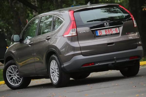 Brūns Honda CR-V 2014 Rīga, ar dzinēja tilpumu 1.60 L un nobraukumu 208 tūkst. km par 9390 €, foto 4 vietnē AUTOMOTO.COM.LV