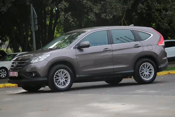 Brūns Honda CR-V 2014 Rīga, ar dzinēja tilpumu 1.60 L un nobraukumu 208 tūkst. km par 9390 €, foto 5 vietnē AUTOMOTO.COM.LV