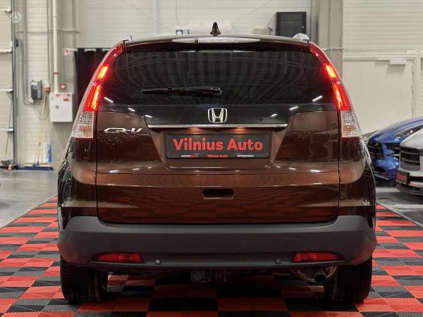 Brown Honda CR-V 2014 in Vilnius, with an engine capacity of 2.00 L and mileage of 149 thousand km for 13690 €, photo 5 on AUTOMOTO.COM.LV