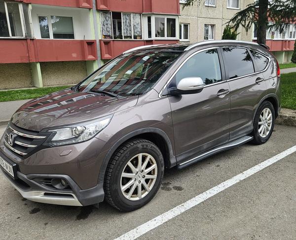 Brown Honda CR-V 2014 in Tallinn, with an engine capacity of 2.00 L and mileage of 98 thousand km for 13500 €, photo 2 on AUTOMOTO.COM.LV