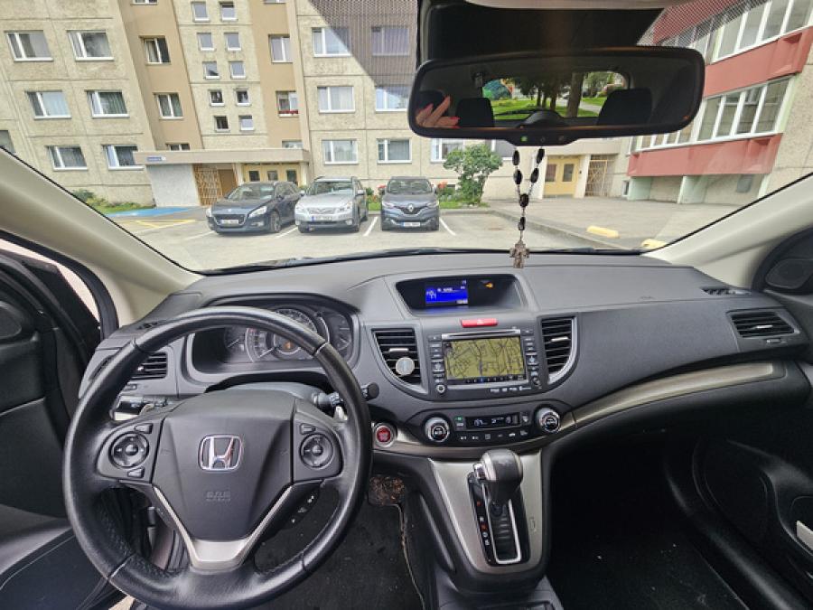 Brūns Honda CR-V 2014 Tallina, ar dzinēja tilpumu 2.00 L un nobraukumu 98 tūkst. km par 13500 €, foto 10 vietnē AUTOMOTO.COM.LV
