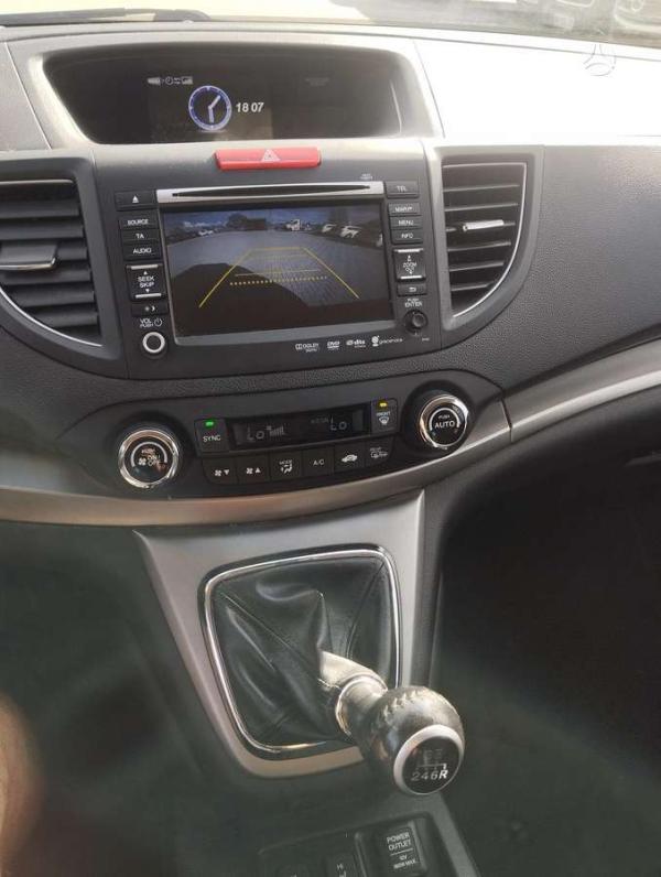 Brown Honda CR-V 2014 in Taurage, with an engine capacity of 1.60 L and mileage of 169 thousand km for 8800 €, photo 5 on AUTOMOTO.COM.LV